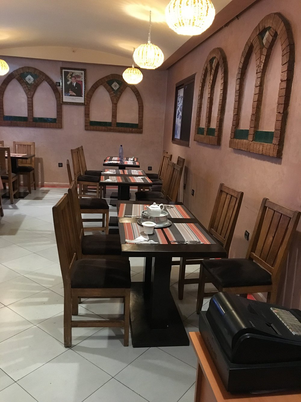 Layali Karoun Restaurant Iranien Menu & Horaires à marrakech (2025 ...